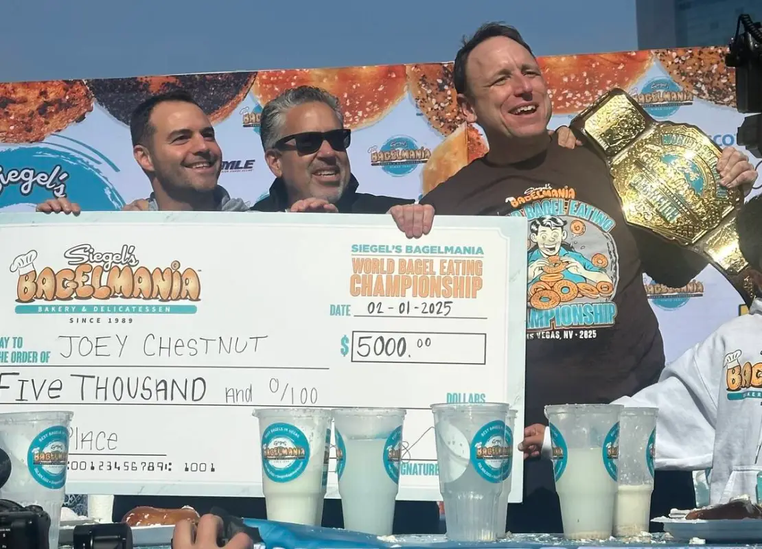 Joey Chestnut Chows Down 15 Bagels to Win $5K in Las Vegas - Bagelmania